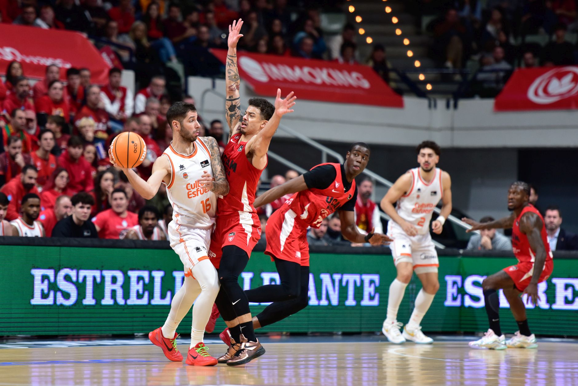Valencia Basket begins a tough final sprint of the Liga Endesa by ...