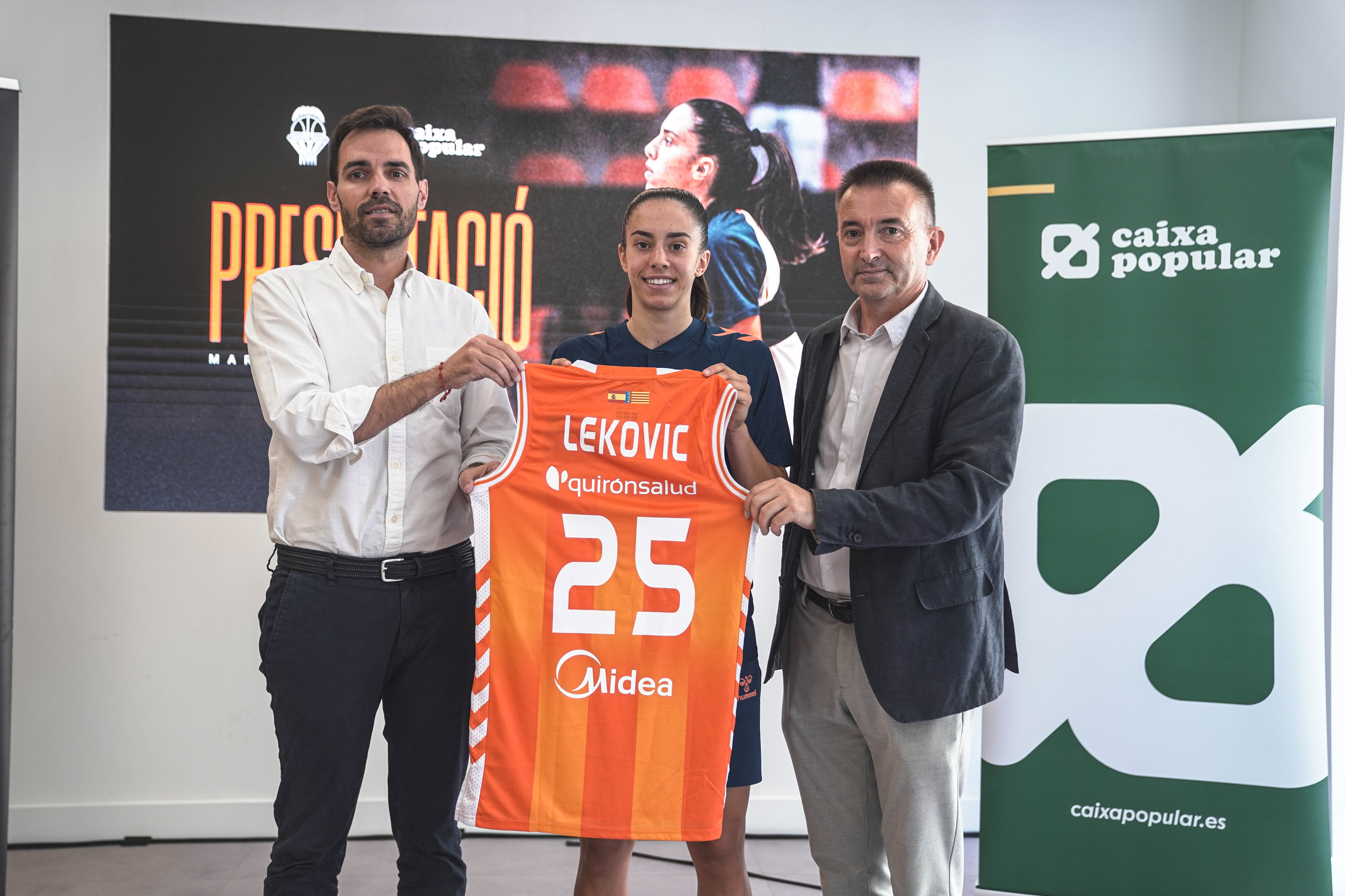 Marija Lekovic, introduced as Valencia Basket's new player at Caixa ...